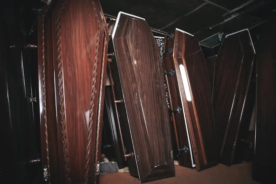 7 Types of Coffins To Choose From For Burial – Titan Casket