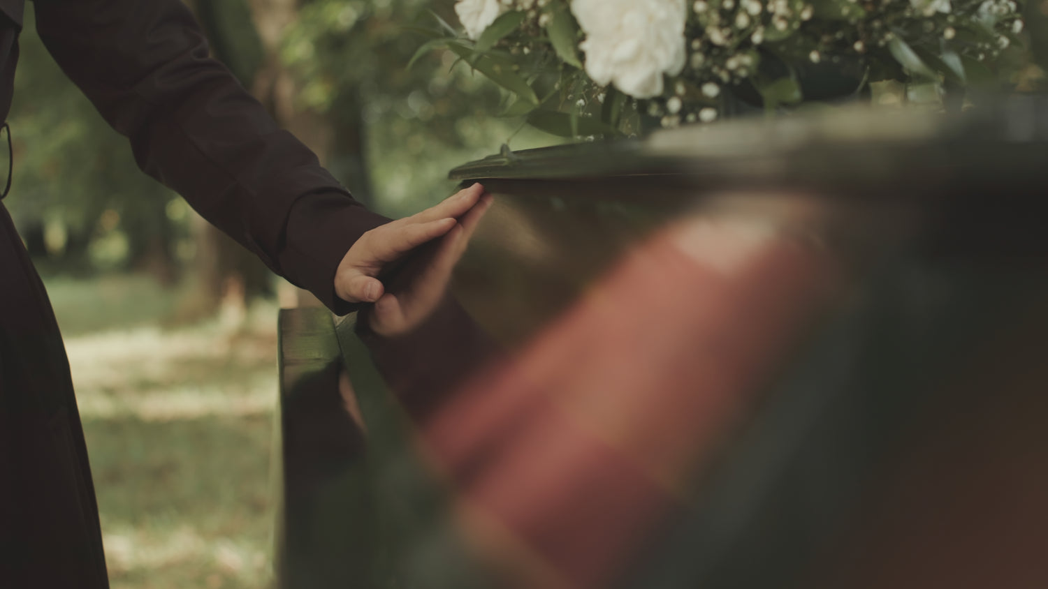 Coffin For Couples: Option to be buried with loved one – Titan Casket